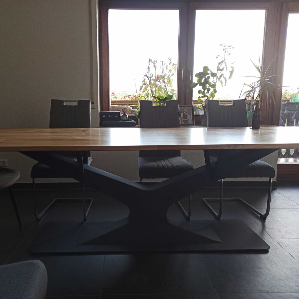 BAUM table frame with reinforcement frame