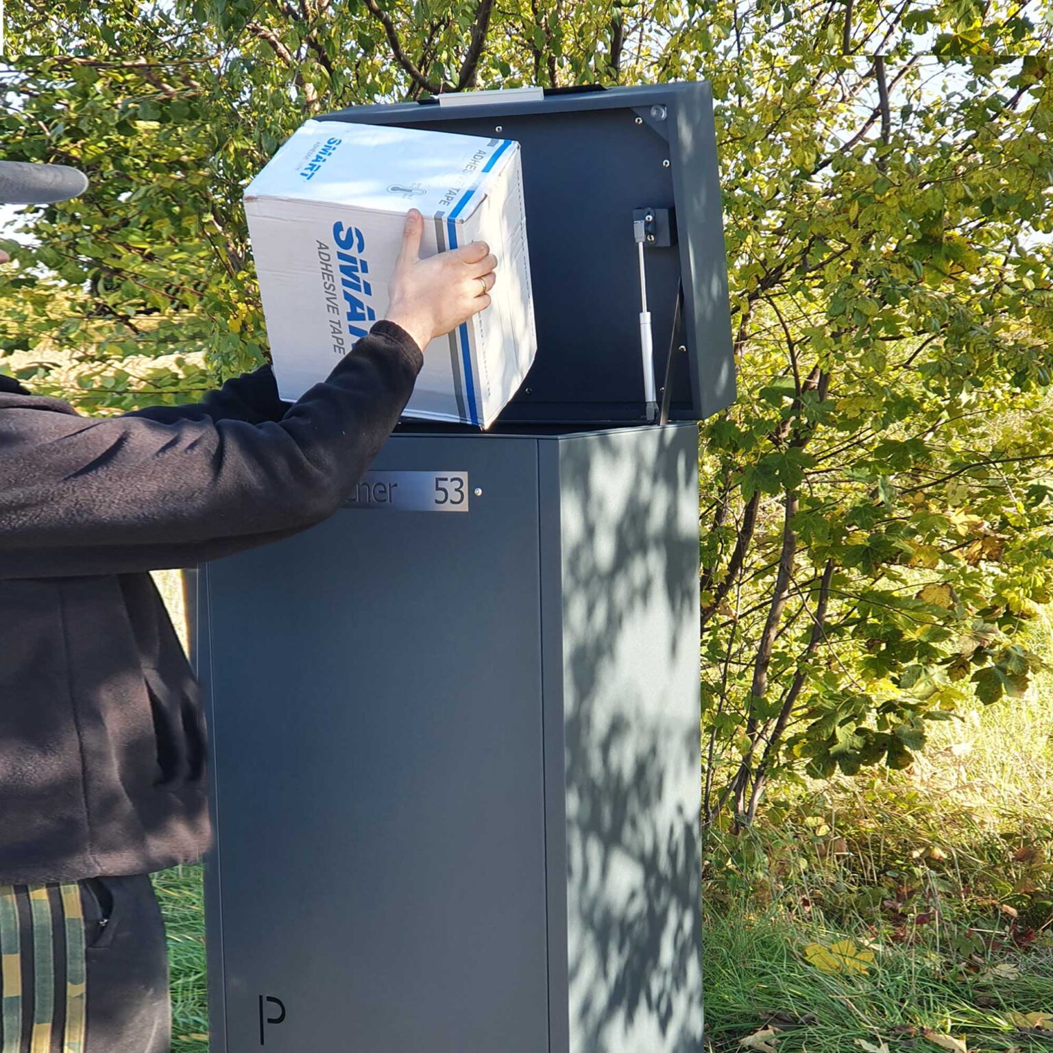 Paketbox XXL für große Pakete mit Briefkasten im Deckel